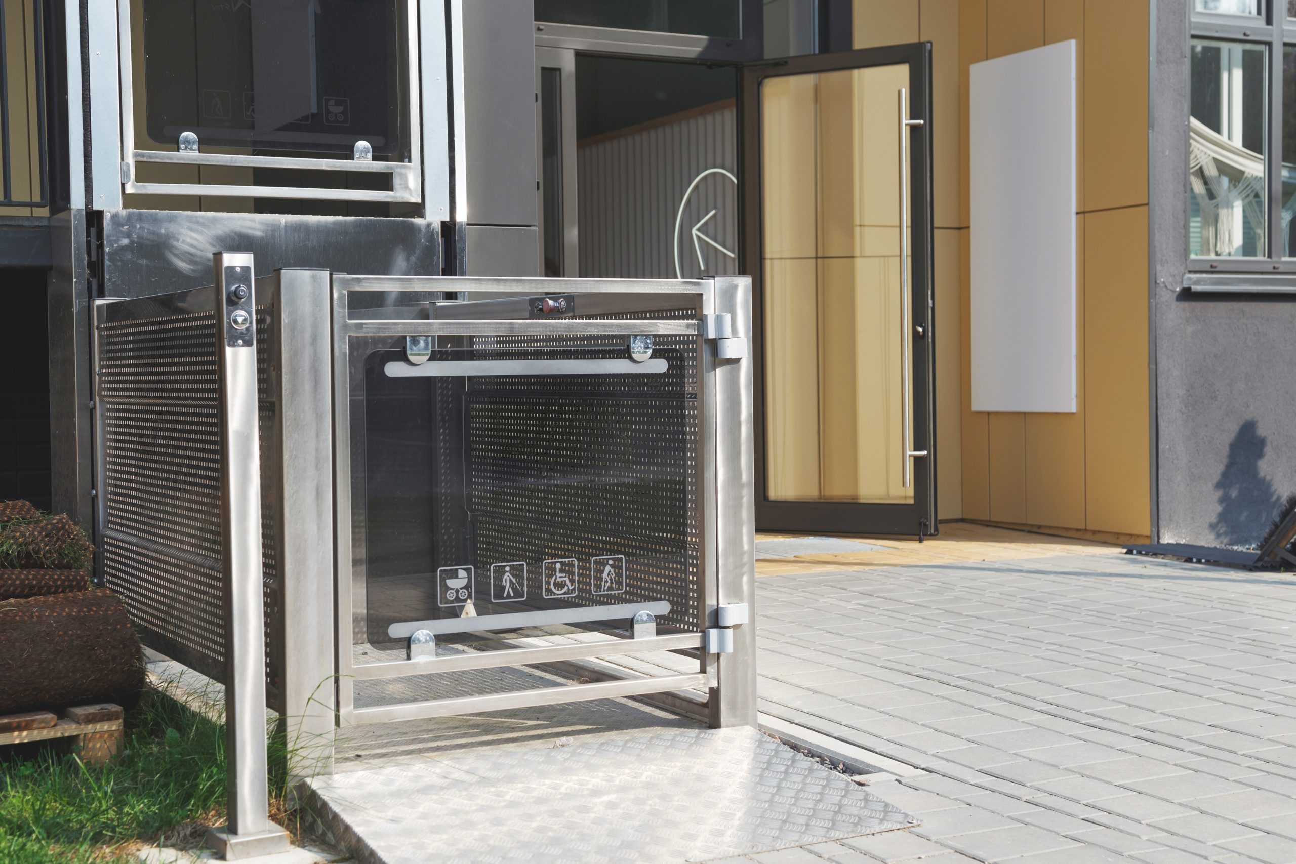 Ritchie Hart & Co: Stair Lift & Home Lift Installers